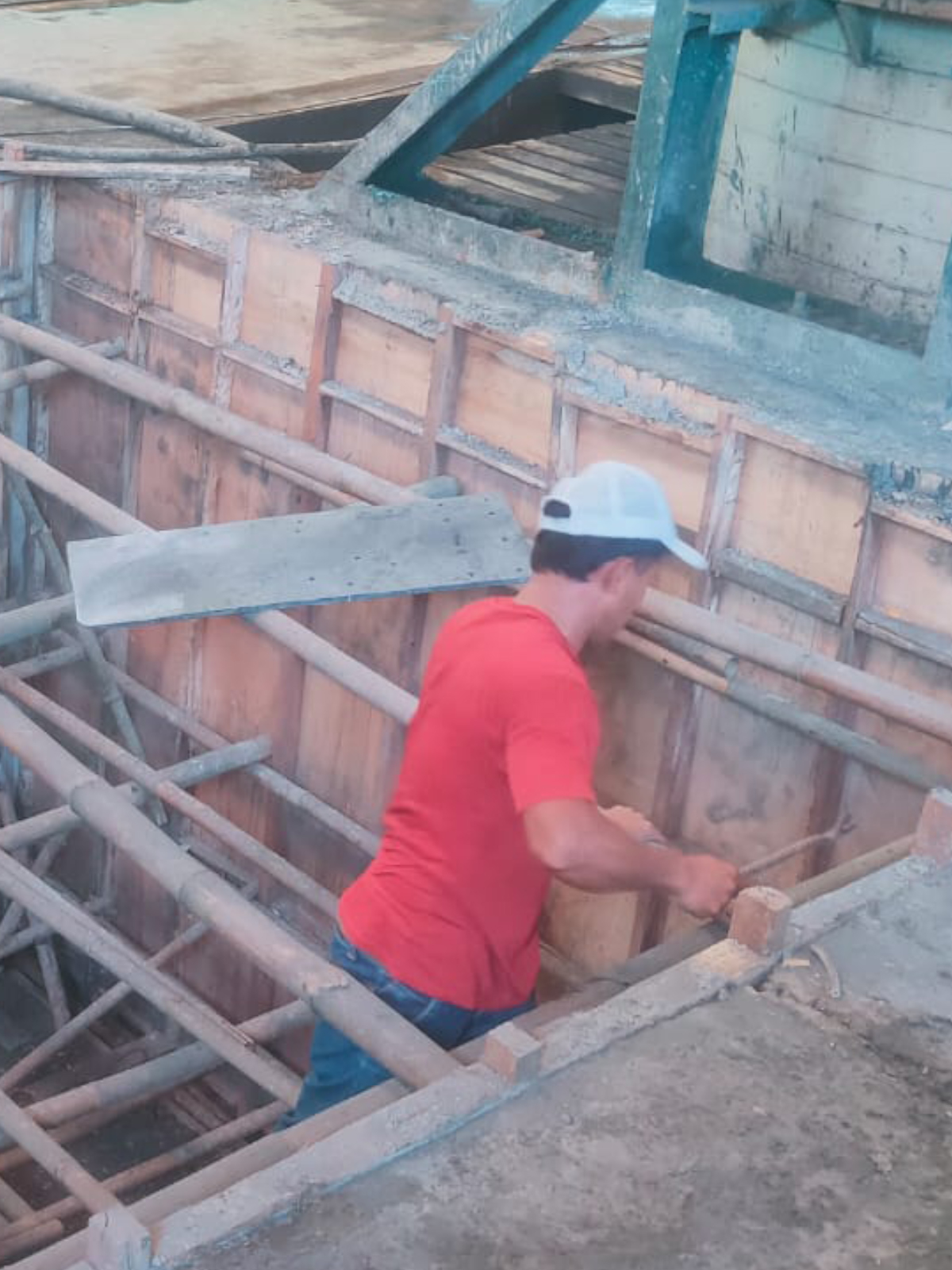 PEMBUATAN GROUND TANK – PT. Gemilang Sarana